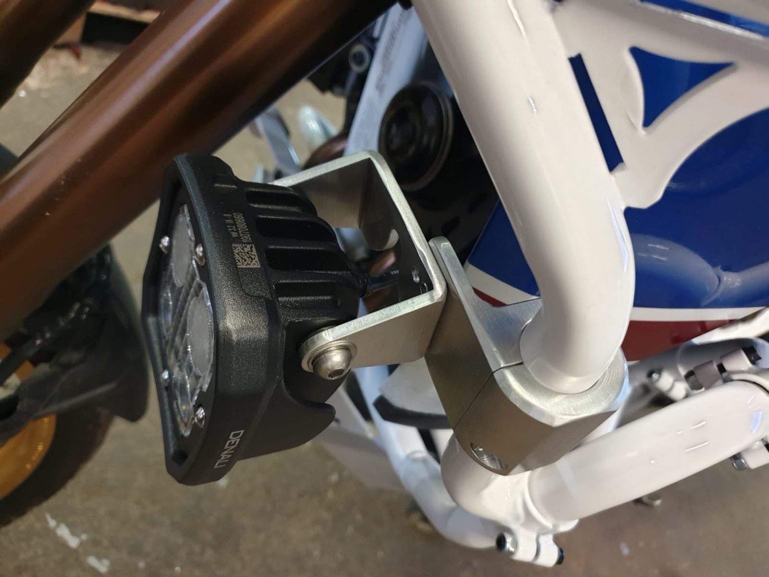 Auxiliary Light Brackets